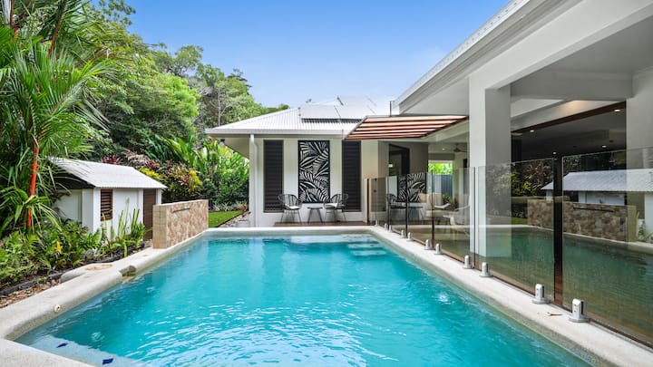 Paradise Holiday Co - Shambala At Palm Cove - Clifton Beach