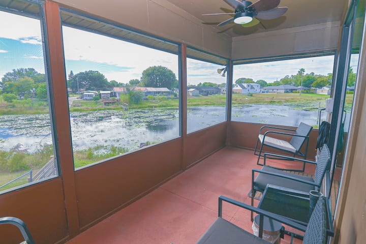 Whispering Waters Cottage - Lake Wales, FL