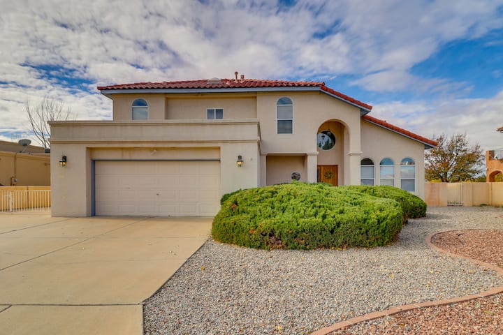 Patio W/ Tranquil Views! Elegant Rio Rancho Home - Rio Rancho, NM