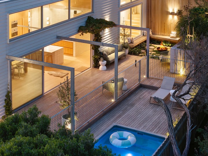 Bridgewater House | Luxe Retreat With Heated Pool - Cape Schanck