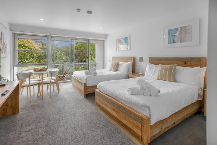 Bay View: Ocean Breeze - Lorne