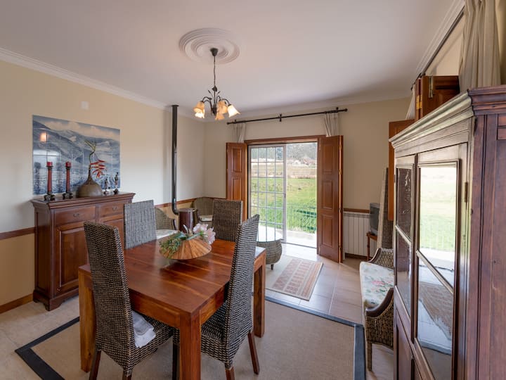 Gîte Confortable Avec Piscine - Vila Flor