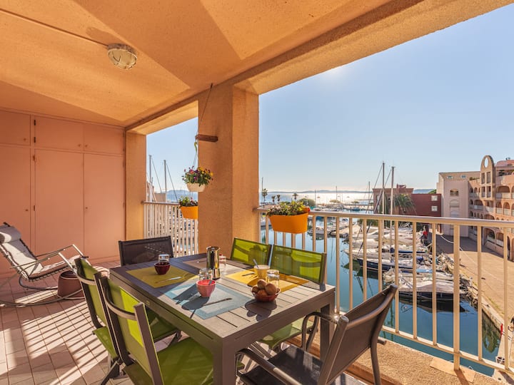 Port De La Gavine I By Interhome - Hyères