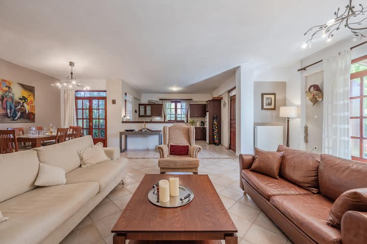 Skine Dream Villa, with Private Pool, near Chania. - Houses for Rent in ...