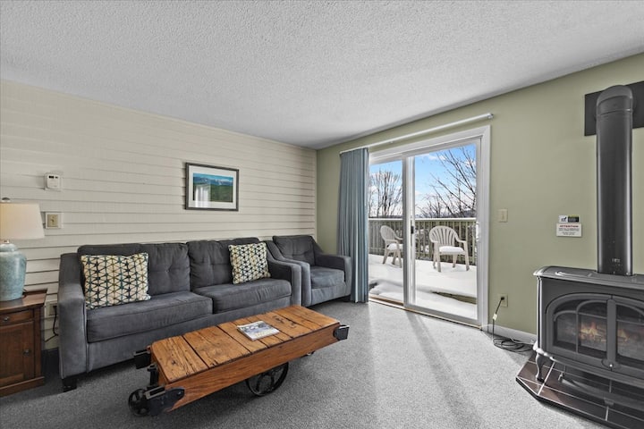 The Overlook At Mountainside • 2br/2ba • Views! - Stowe, VT