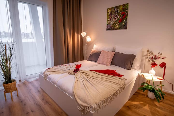 Sweet Embrace - Brno