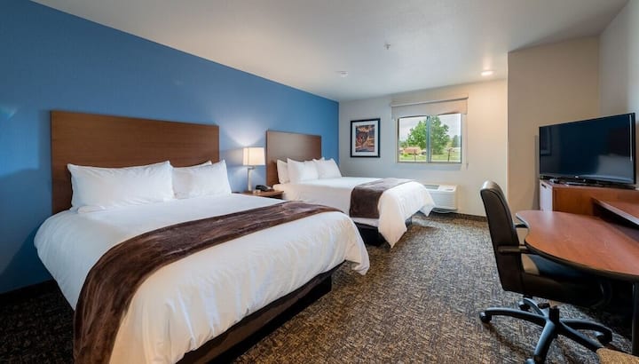 Explore Missoula | 4 Rooms W/ Kitchenette - Missoula, MT