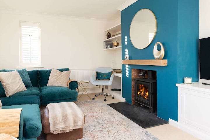 Sussex Escape For 8 With Hot Tub Nr Goodwood - South Downs