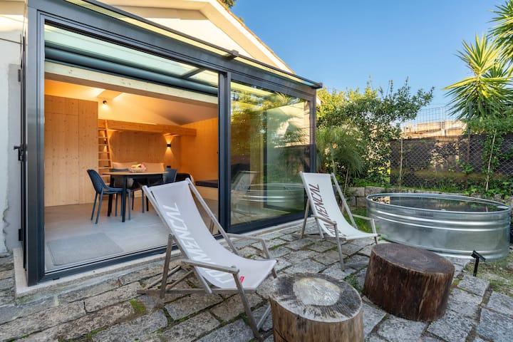 Modern Retreat With Garden By Hostwise - District de Viana do Castelo