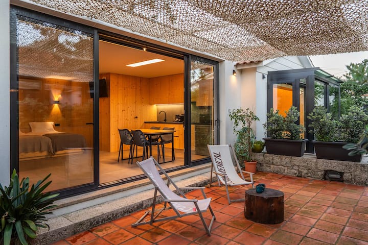Modern Studio Retreat With Terrace By Hostwise - Viana do Castelo