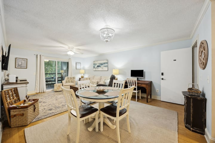 Adorable Walk To Beach Condo Amelia Island - Fernandina Beach, FL