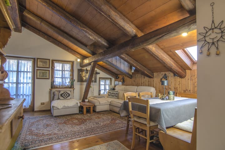 A Cozy Corner In The Heart Of Cortina - Alleghe