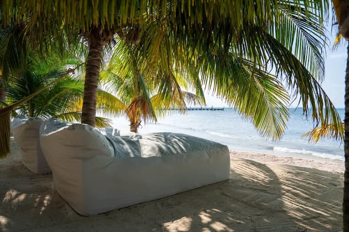 Caribbean Vibes | 4br | Beachfront, Pool & Relax - Isla Mujeres