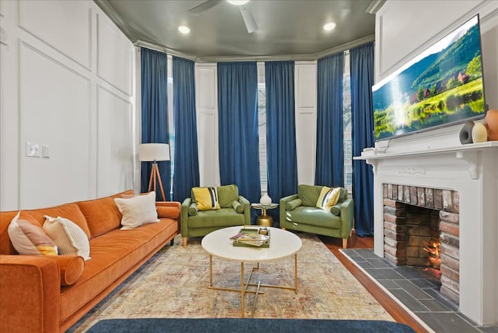Historic 4br Downtown Home With 3-car Parking Pets - Savannah, GA