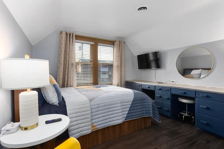 Private Room W/queen Bed Near Ku | 37 - Kansas City, KS