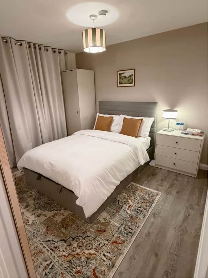 Traditional Meets Modern • Steps To Local Shops - Wirral