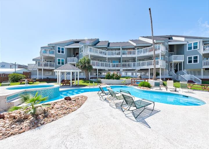 Mbc113 Shared Pool, Hot Tub, Boardwalk To Beach - Mustang Island State Park, TX