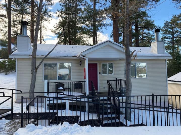 Lakeview Lodge 5 - Near Village Entrance - Big Bear Lake, CA