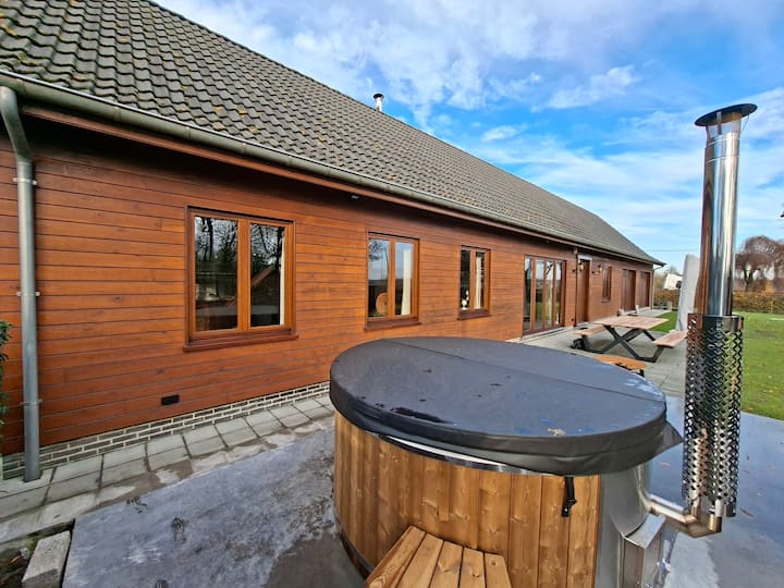 Maison En Bois Avec Bain à Remous Et Jardin - Torhout