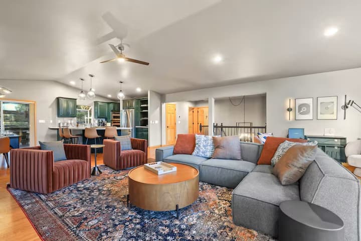 Stylish Retreat -Hot Tub, Game Room, Recreation - Incline Village