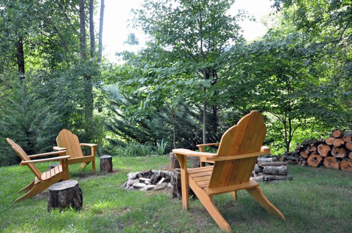 Valley View Cottage - Bryson City, NC