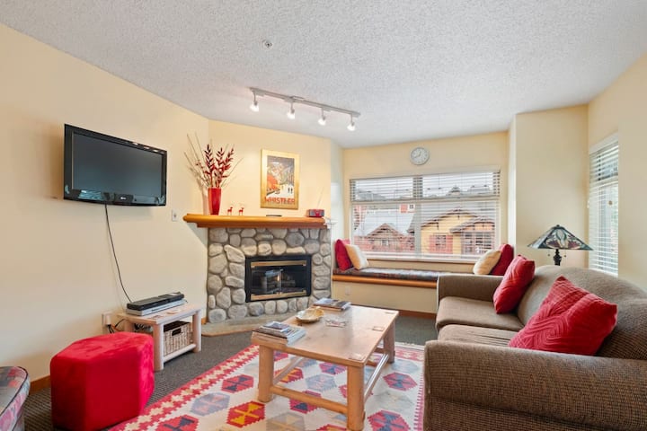 Creekside • Pool, Hot Tub, Sauna, 2m Walk To Lift - Whistler