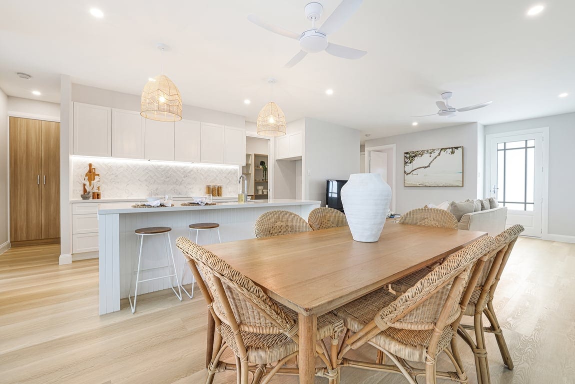 Maison de plage en basalte - Maisons à louer à Bargara, Queensland ...