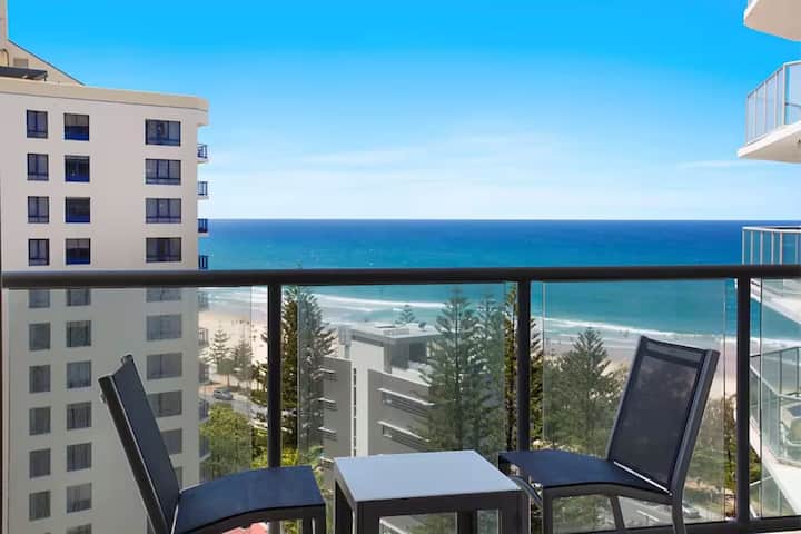 Beachline Escape - Surfers Paradise