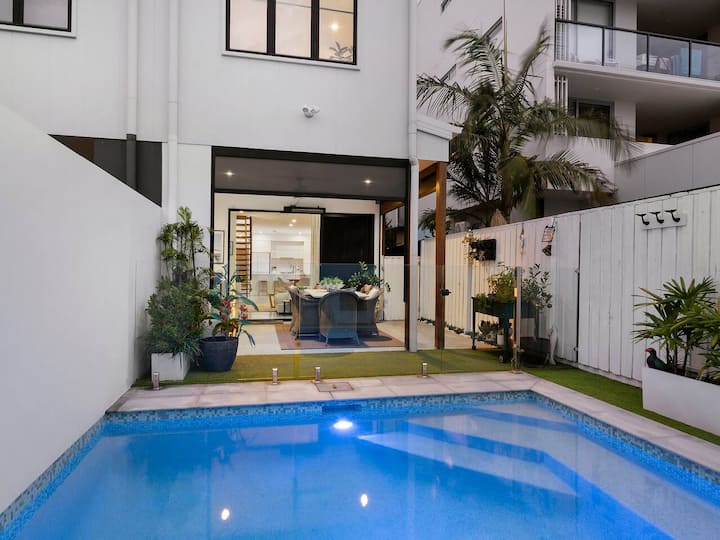 3-bed Coastal Escape – Pool – 1 Min Walk To Beach - Kingscliff
