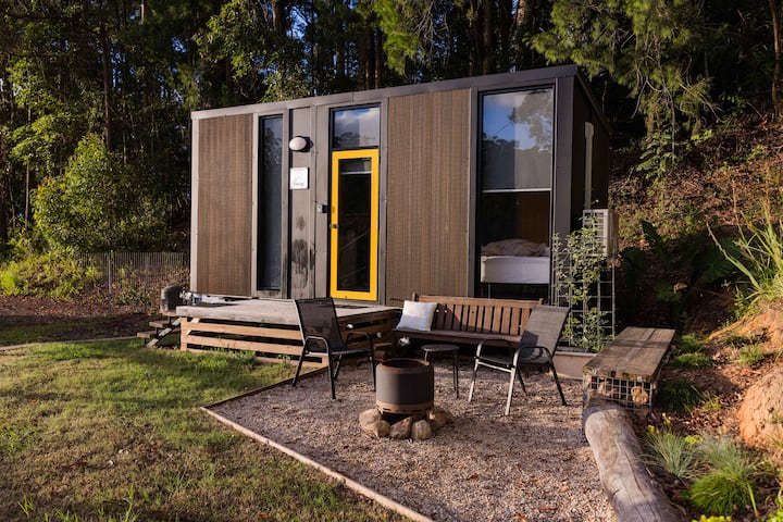 Saddle House By Tiny Away - Beechmont