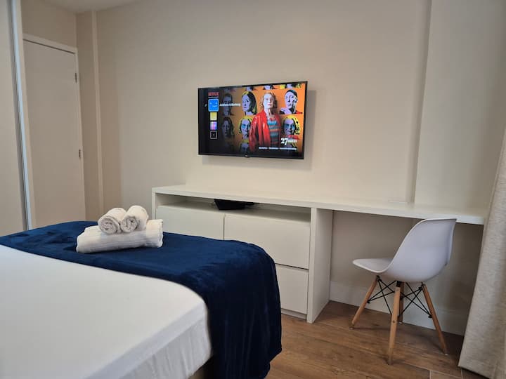 À 400 M Da Praia De Copacabana E Ipanema - Rio de Janeiro