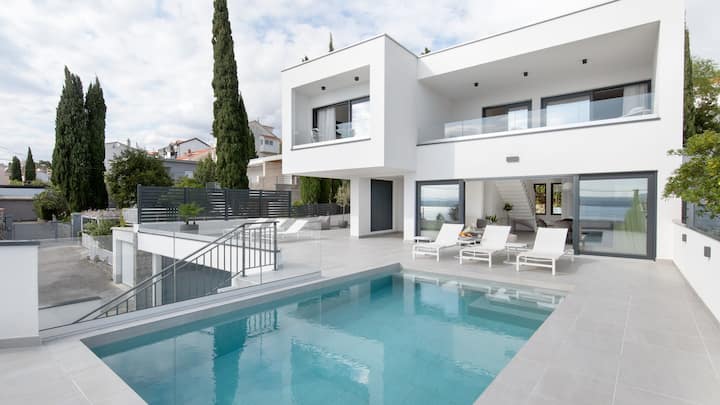 Luxury Holiday Villa With Pool By Villas Guide - Crikvenica