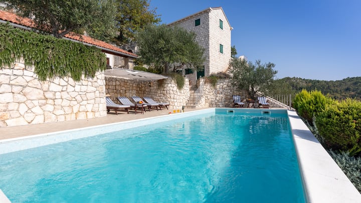 Villa Stolovi With Panorama View By Villas Guide - Duba