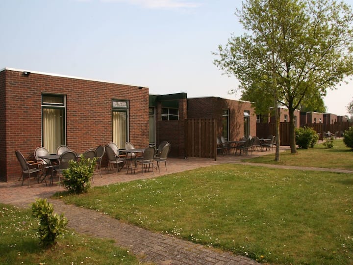 Bungalow Mitoyen Pour Six Personnes. - Deventer