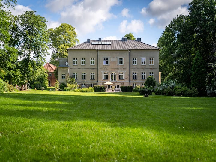 Manoir De Lindenplatz - Warin