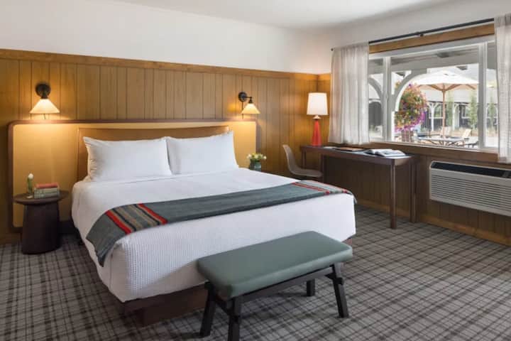 Modern Western Room With Outdoor Pool - Jackson, WY