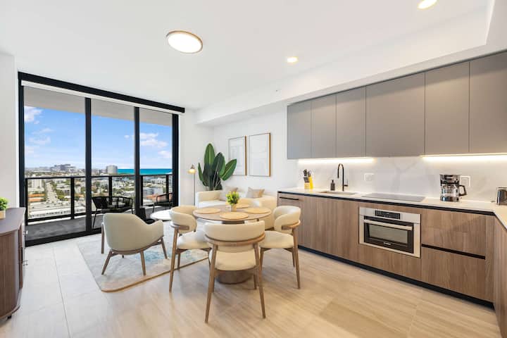 North Beach Gem: Pool | Private Beach Access - Miami Beach, FL