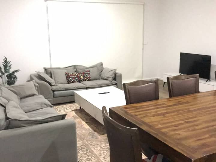 20%off Monthly Melton 4b Family Getaway - Bacchus Marsh