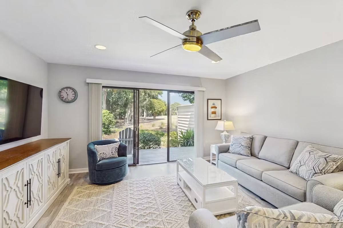 Condo côtier avec vue sur la plage et le golf - Condos à louer à Hilton ...