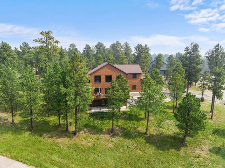 Dakota Ridge Escape - Family Friendly With Hot Tub - Deadwood, SD