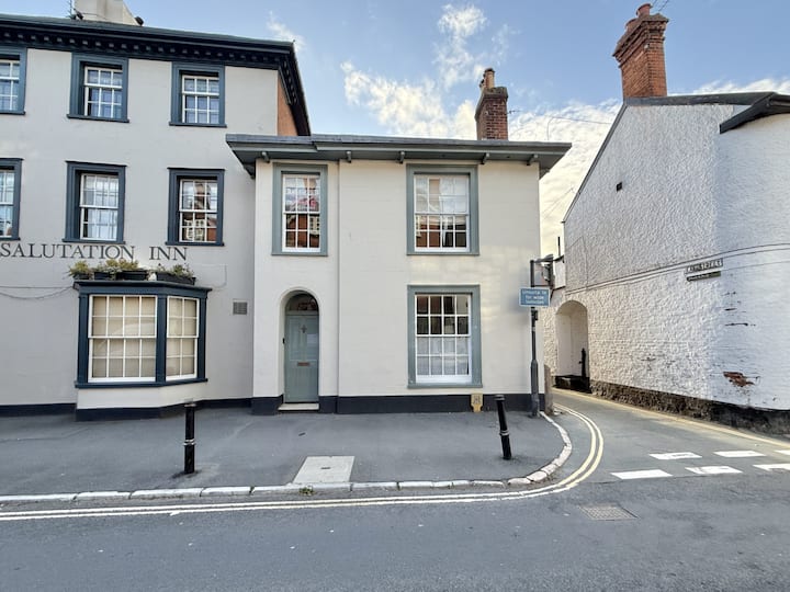 2 Bedroom Character Home In Central Topsham - Exeter