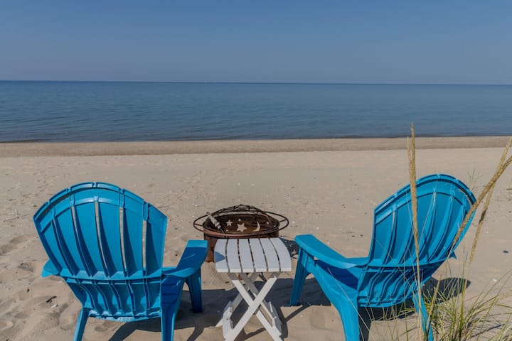 Tranquil Beachfront Studio At Sunset Suite - Glen Arbor, MI