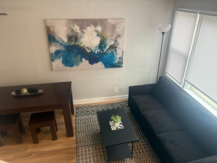 Monthly Rentals Welcome | Great Location | Parking - Cedar Rapids, IA