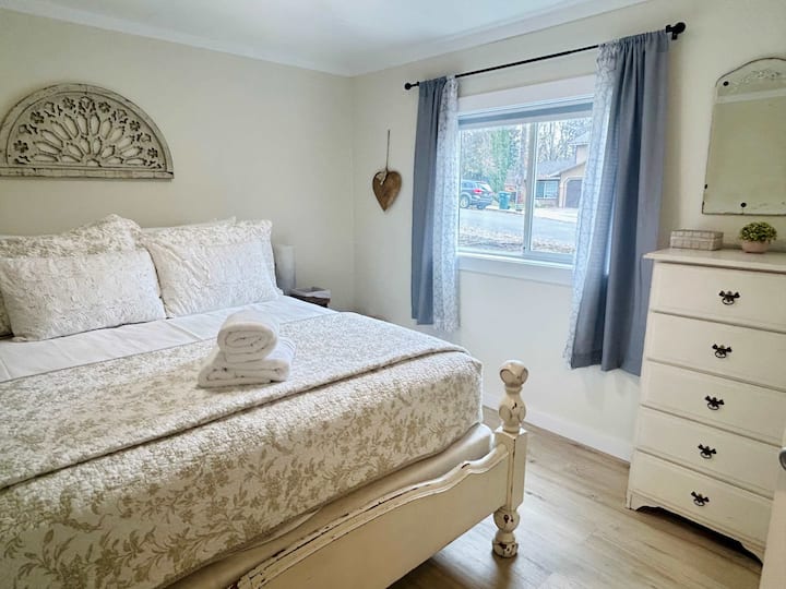 Coeur D'alene Bungalow: Walk To Lake, Parks & Down - 코어 드얼린