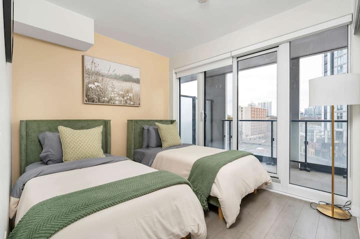 Value Condo Sleeping 4 - 10 Mins To Union Station! - 多倫多