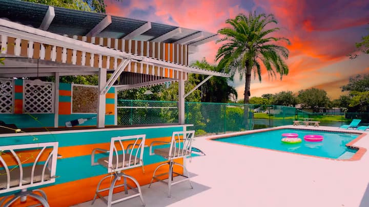 *Pre-list Special* Family Fun Oasis | Heated Pool - Bradenton, FL