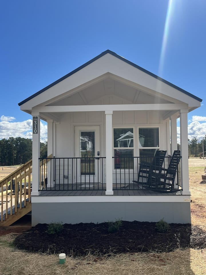 The Gardenia Cabin | Sleep 4 - Pickens, SC