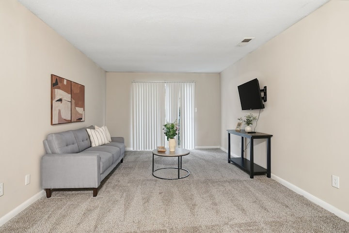 Freshly Updated 2br Near Hotspots - Duluth, GA