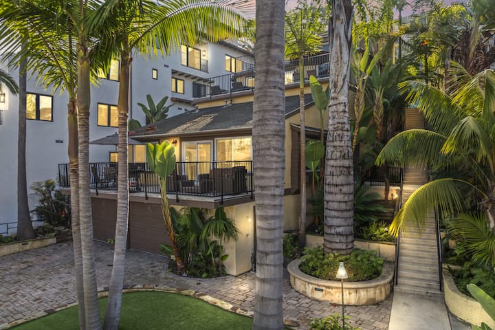 Tropical Retreat- Walk To Beach & Wedding Venues! - San Clemente, CA