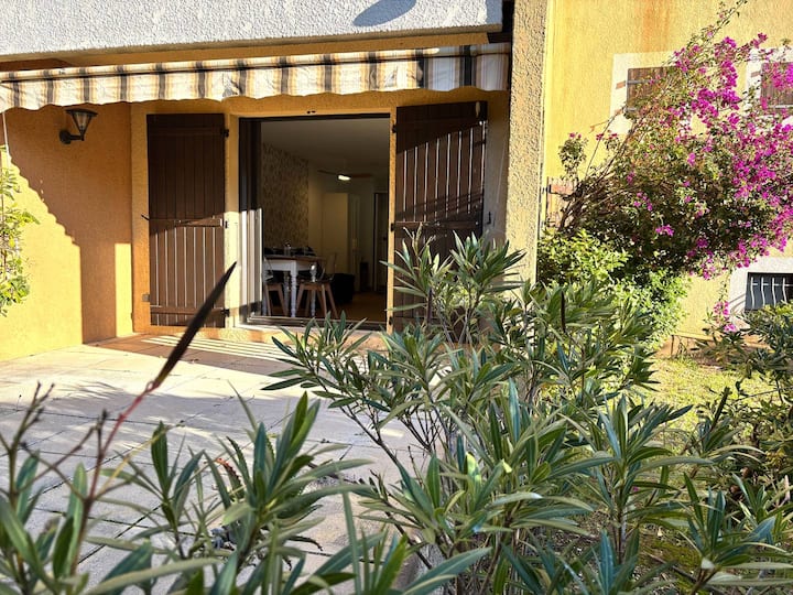 Hyères - Giens  Beau 2 Pièces Avec Jardinet 4 Pers - Porquerolles